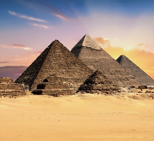Who Built the Pyramids of Giza? Three Pharaohs