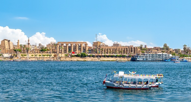 How to Travel from Cairo to Luxor: Flights, Train, Boat...