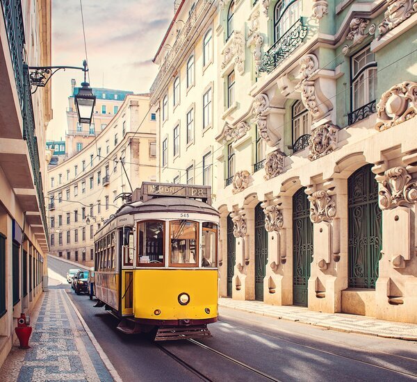 Portugal Weather in March 2026: Travel Tips for First-Timers