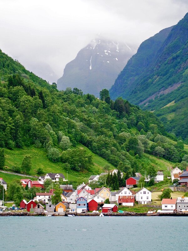 Norway Weather in May 2025: Travel Tips for First-Timers