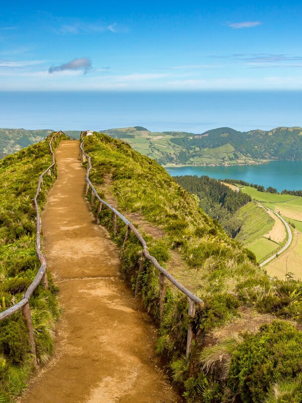 10-Day Azores & Algarve Adventure: Hiking, Kayaking, Gastronomy